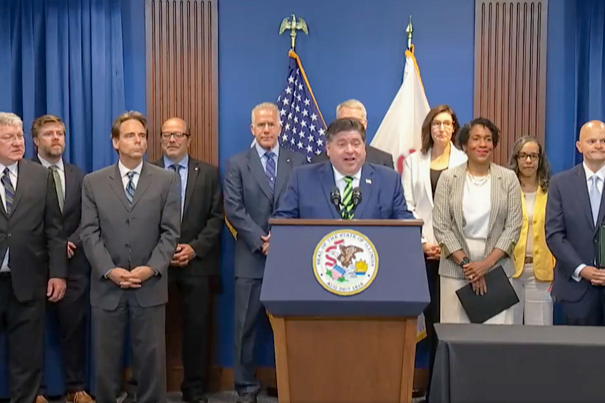 Chicagoland Chamber of Commerce Applauds Signature of Economic ...